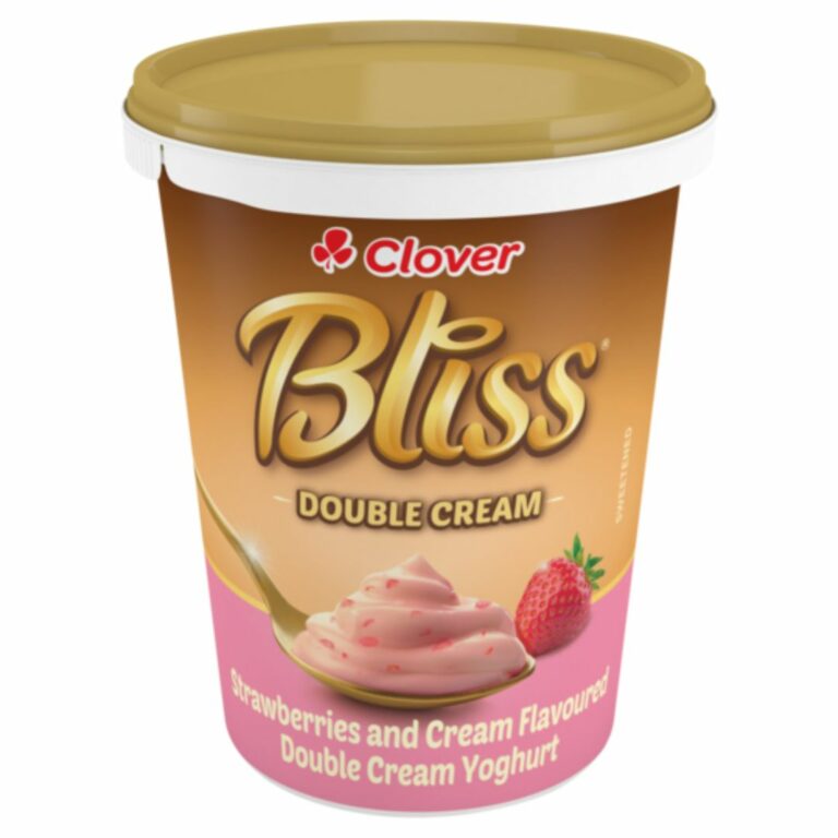 Clover Bliss Double Cream Strawberries And Cream Flavoured Yoghurt ...